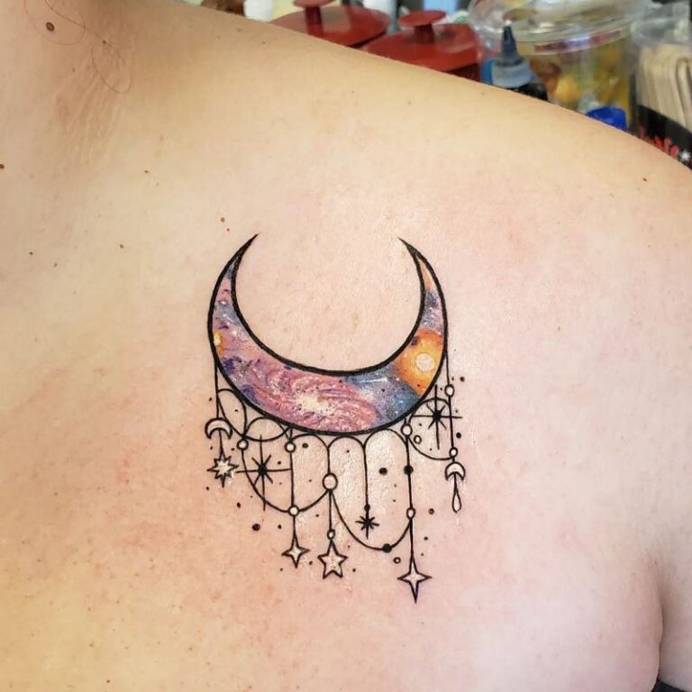 80+ Meaningful Shoulder Tattoos for Women - Nomi Chi